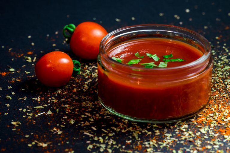 Ketchup & Mustard: Everything to Know About These Iconic Condiments
