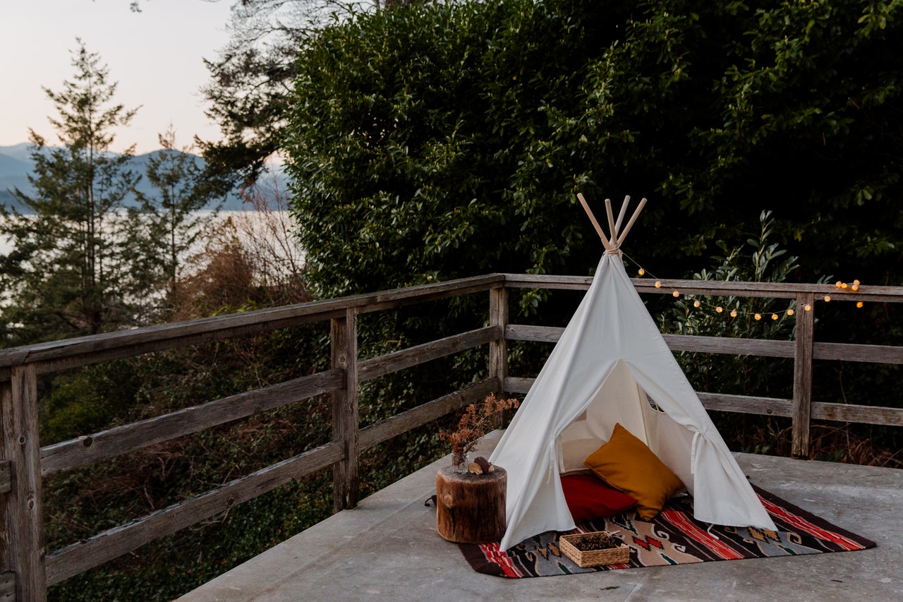 How to Set Up a Campsite at Home - Catsup and Mustard